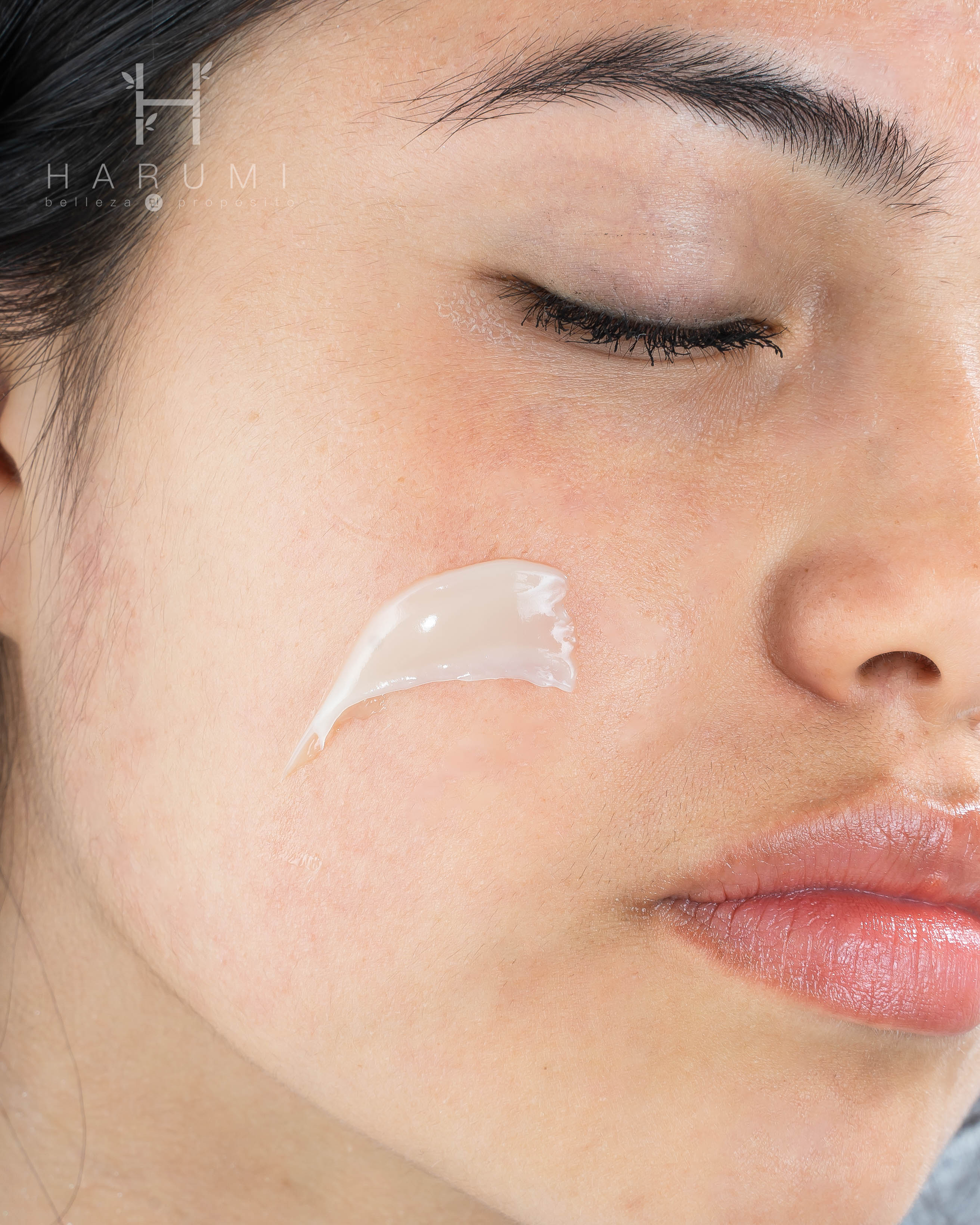 Hidratante facial de FarmStay con Ginseng - FarmStay Red Ginseng Prime ...